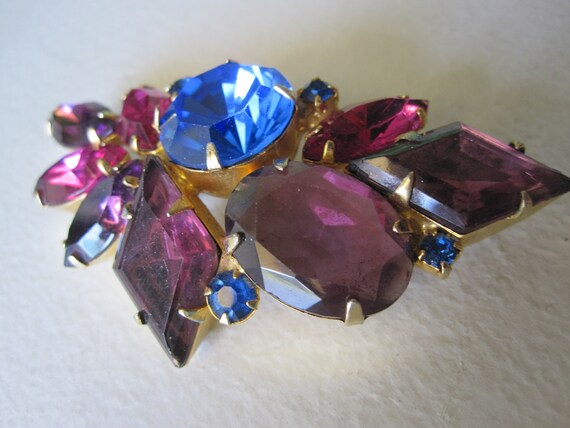 STUNNING HUGE RHINESTONE Brooch - Gem
