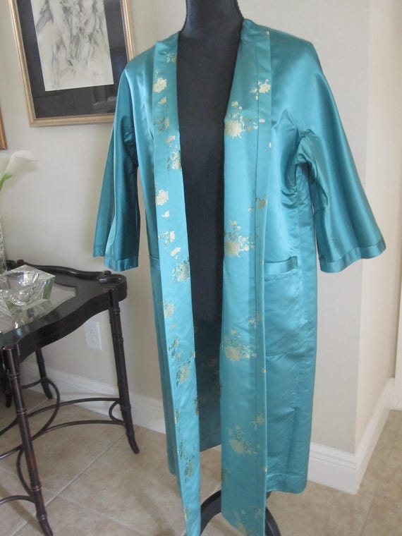 REVERSIBLE ASIAN SATIN Evening Coat - Gem
