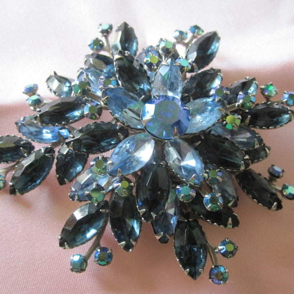 Blue Brooch - Etsy