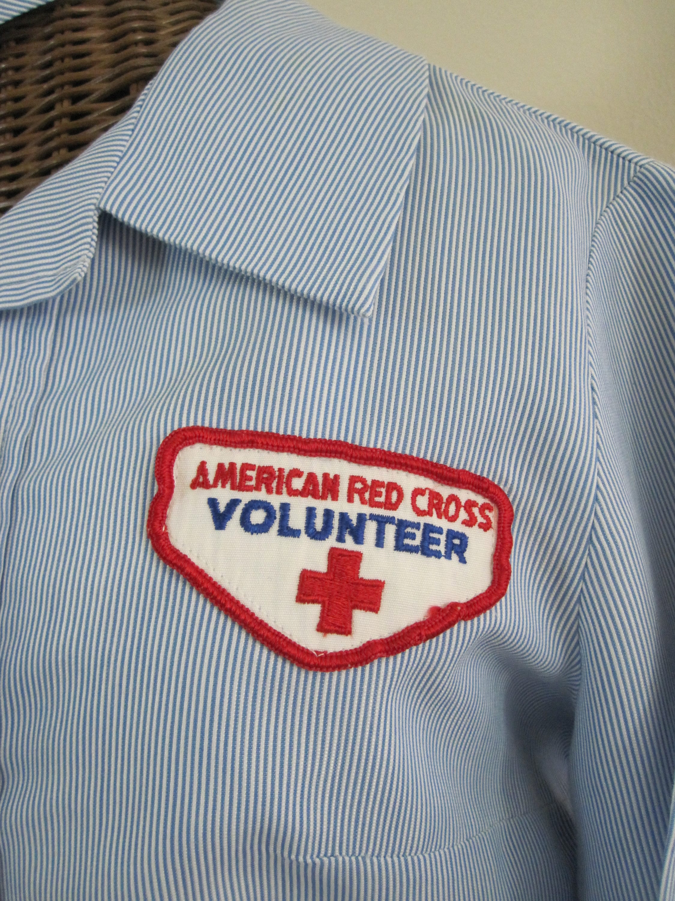Red Volunteer Button