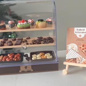 Dollhouse Miniature BAKERY Display Chocolates PASTRY Cookies & Cake ...