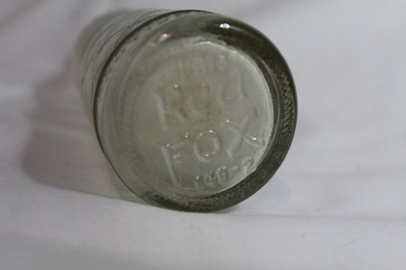 Vintage Red Fox Beverages Ginger Ale Co. Providence, RI. Reg. Cont. 7 1 ...