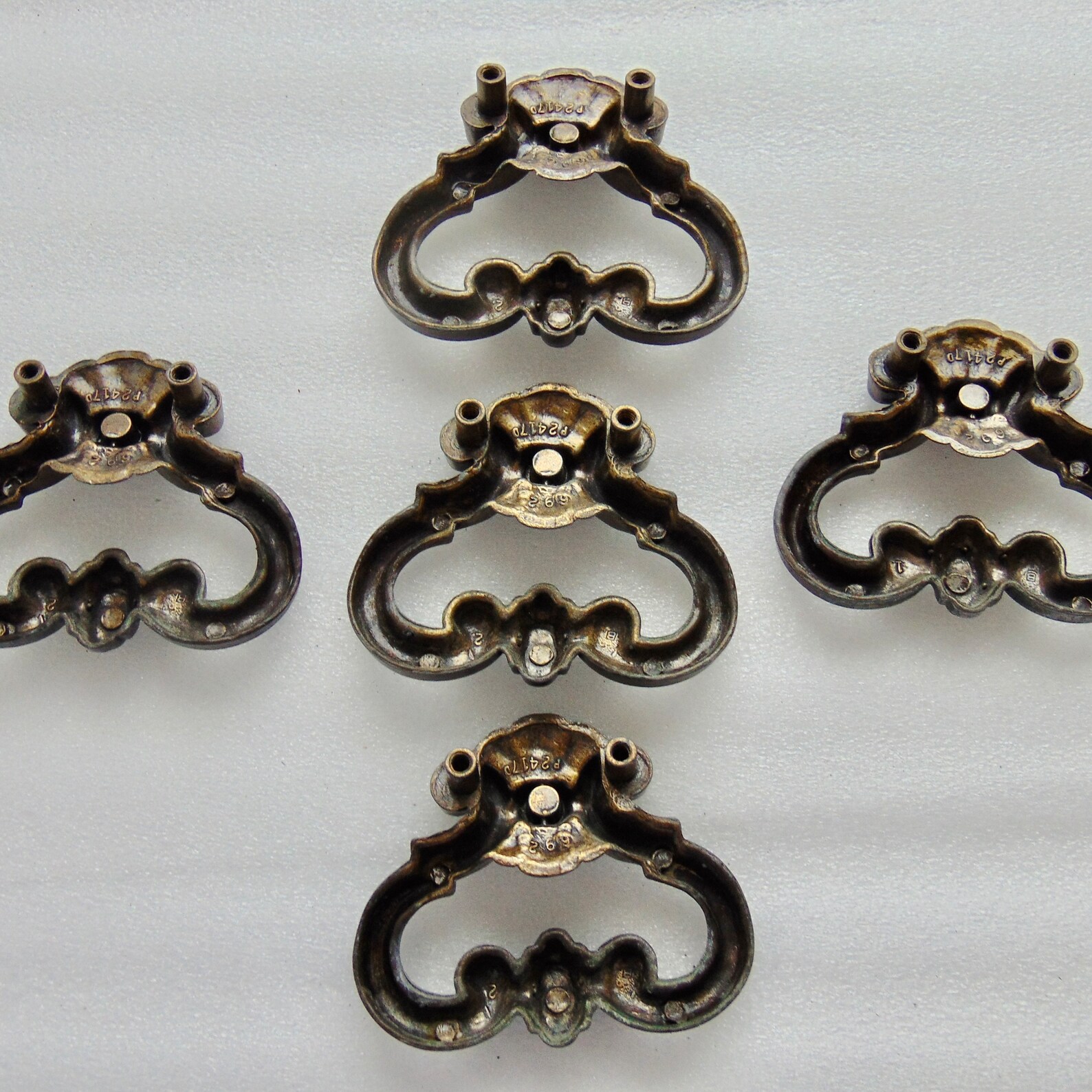 Set of 5 Vintage 5 Faux Drop Pulls, 1.25 in Centers, Antique Brass - Etsy