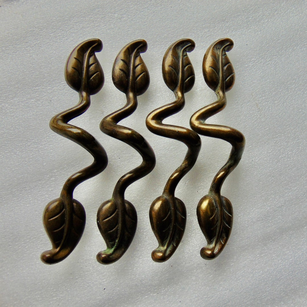 3 in CTC Leaf Handles 4 Antique Brass Leaf Pulls French Provincial ...