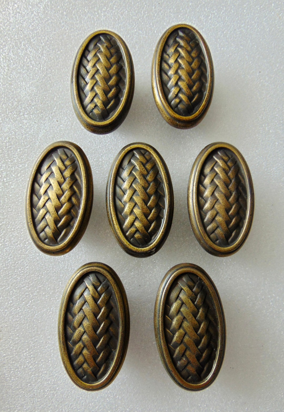 Set of 7 Oval Basket Weave Knobs, Antique Brass Hardware - Etsy