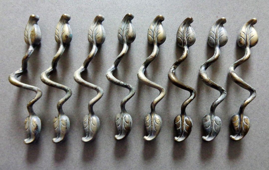 Antique Brass Leaf Pull Handle 8 French Provincial Pulls - Etsy