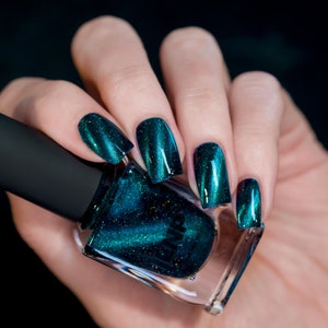 VIP - Black-based Teal Magnetic Holographic Nail Polish - Etsy
