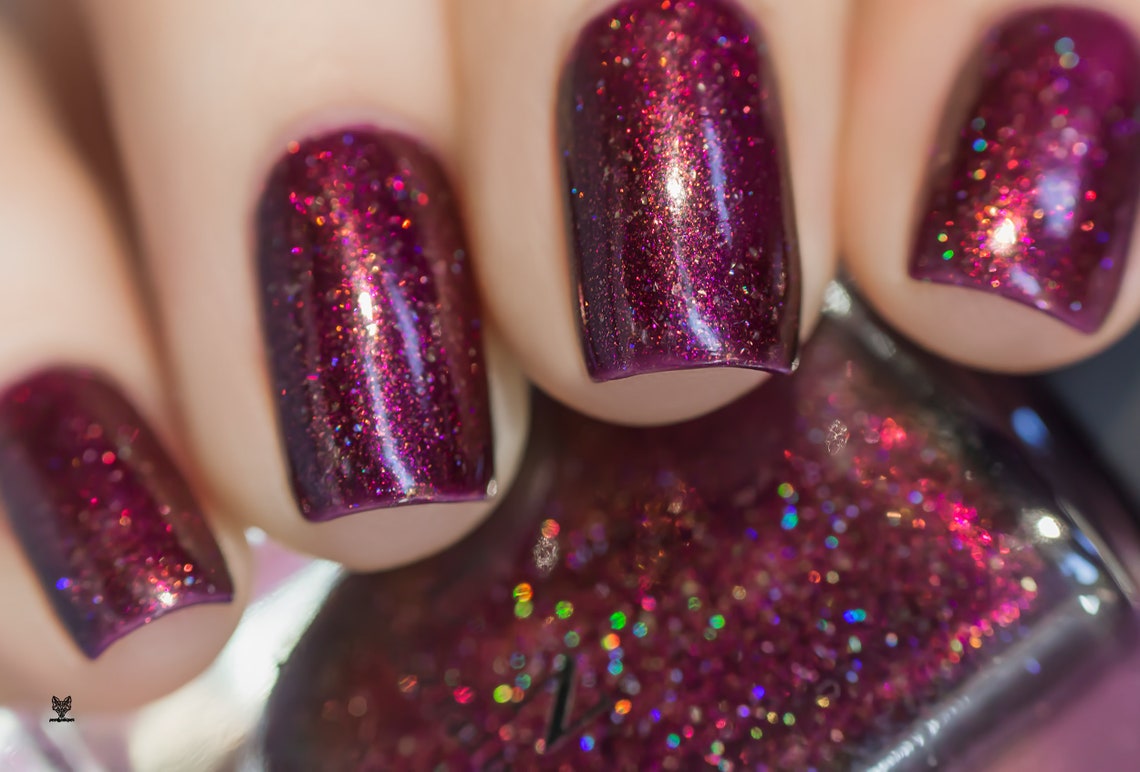 Royalty Deep Claret Holographic Nail Polish - Etsy Australia