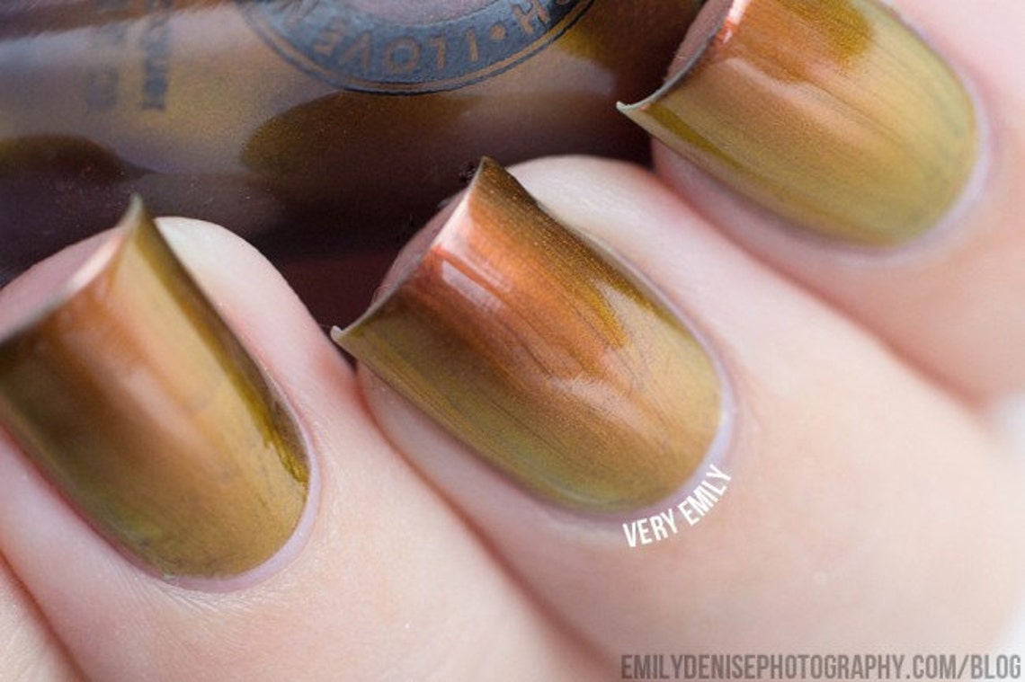 Abundance - Red, Orange, Bronze, Gold Color Shifting Ultra Chrome Nail ...