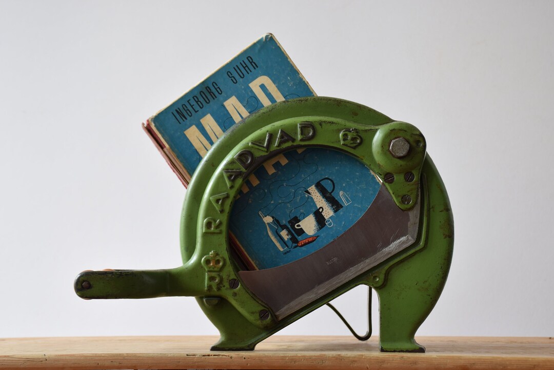 Vintage RAADVAD Bread Slicer Original Green With Crown Old Extra Short ...