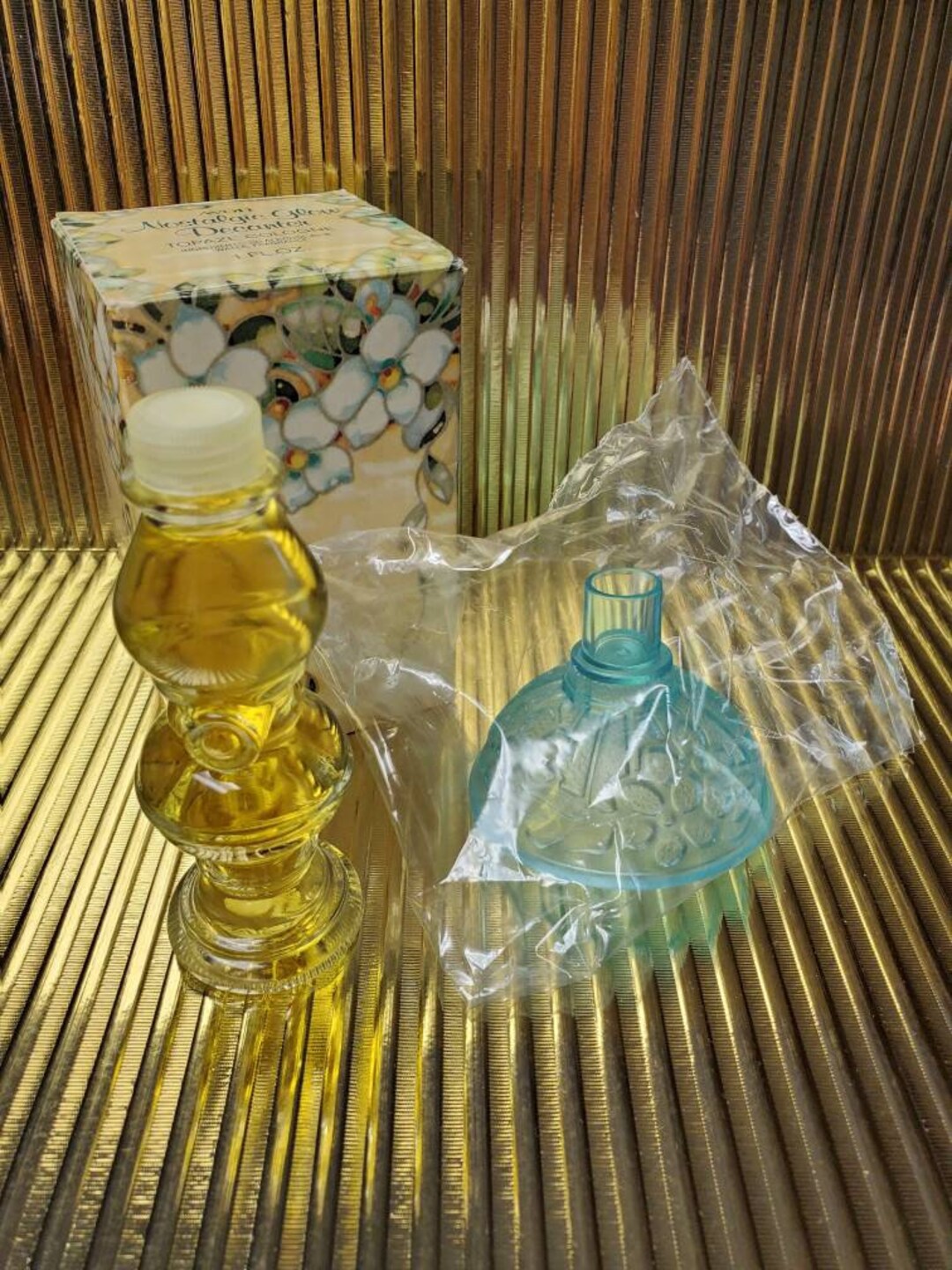 Vintage 1981 Nostalgic Glow Decanter Topaze Cologne 1 Fl Oz New in Box ...