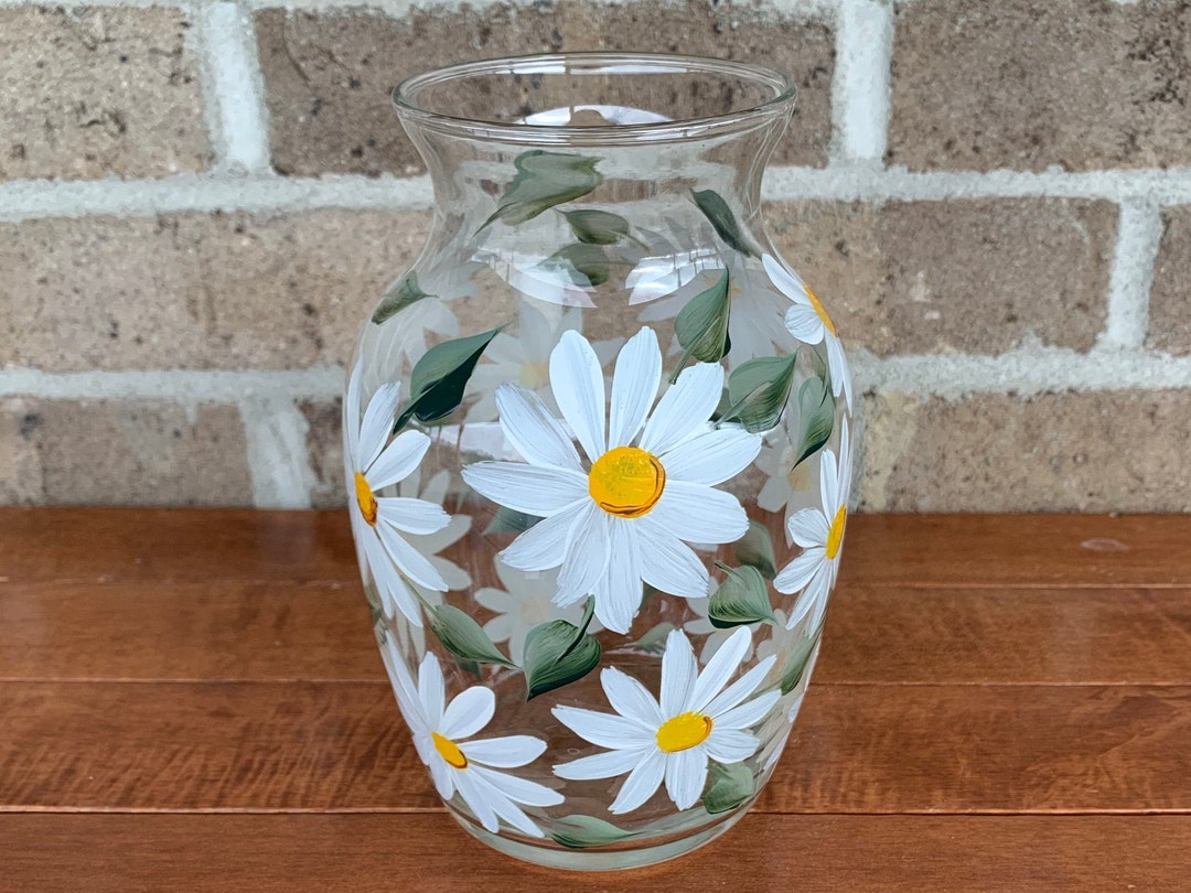 Hand Painted Daisies Vase, Custom Table Decor, Classic Clear Daisy ...