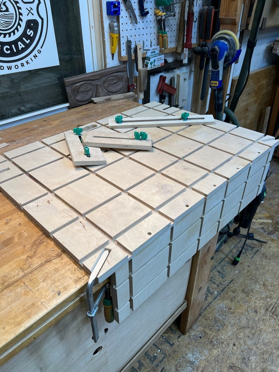 Dovetail clamping systems store