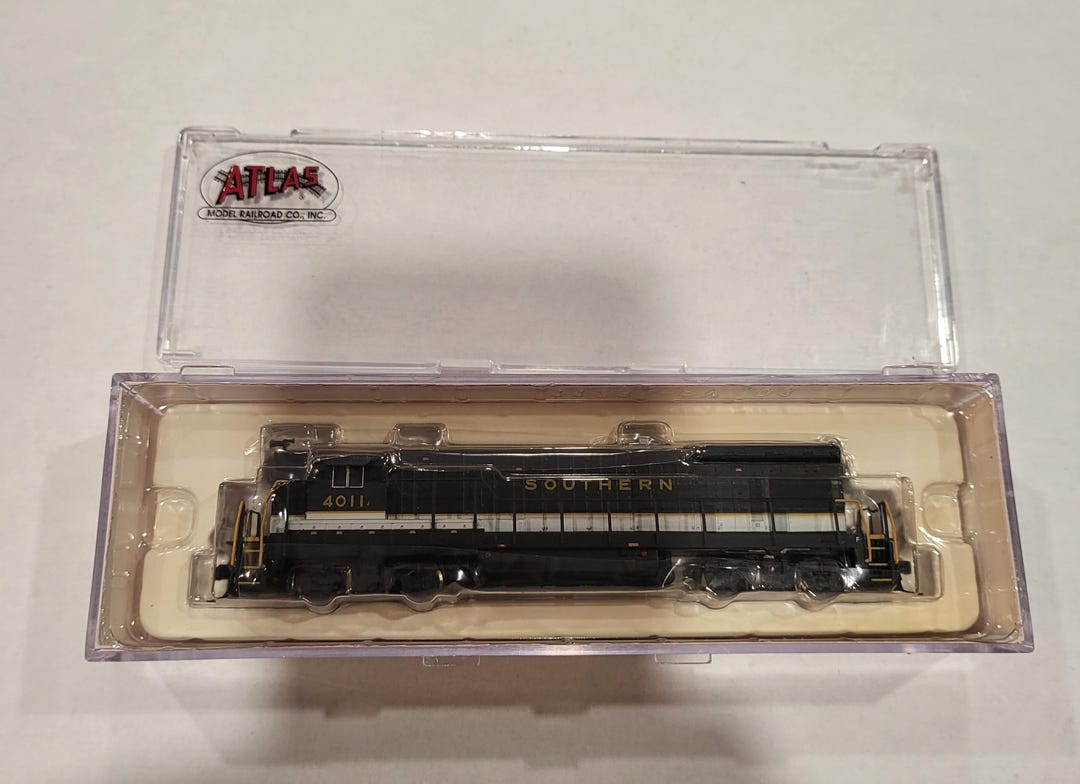 Atlas N Scale Southern B23-7 Diesel Locomotive 4011 - Etsy