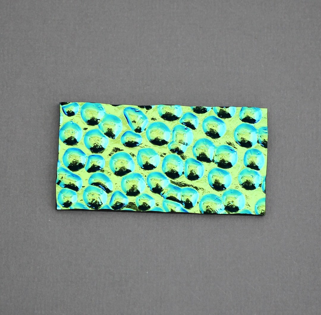 Fusible Glass - Dichroic Glass COE 90 - CBS Hammered Magenta Green on ...