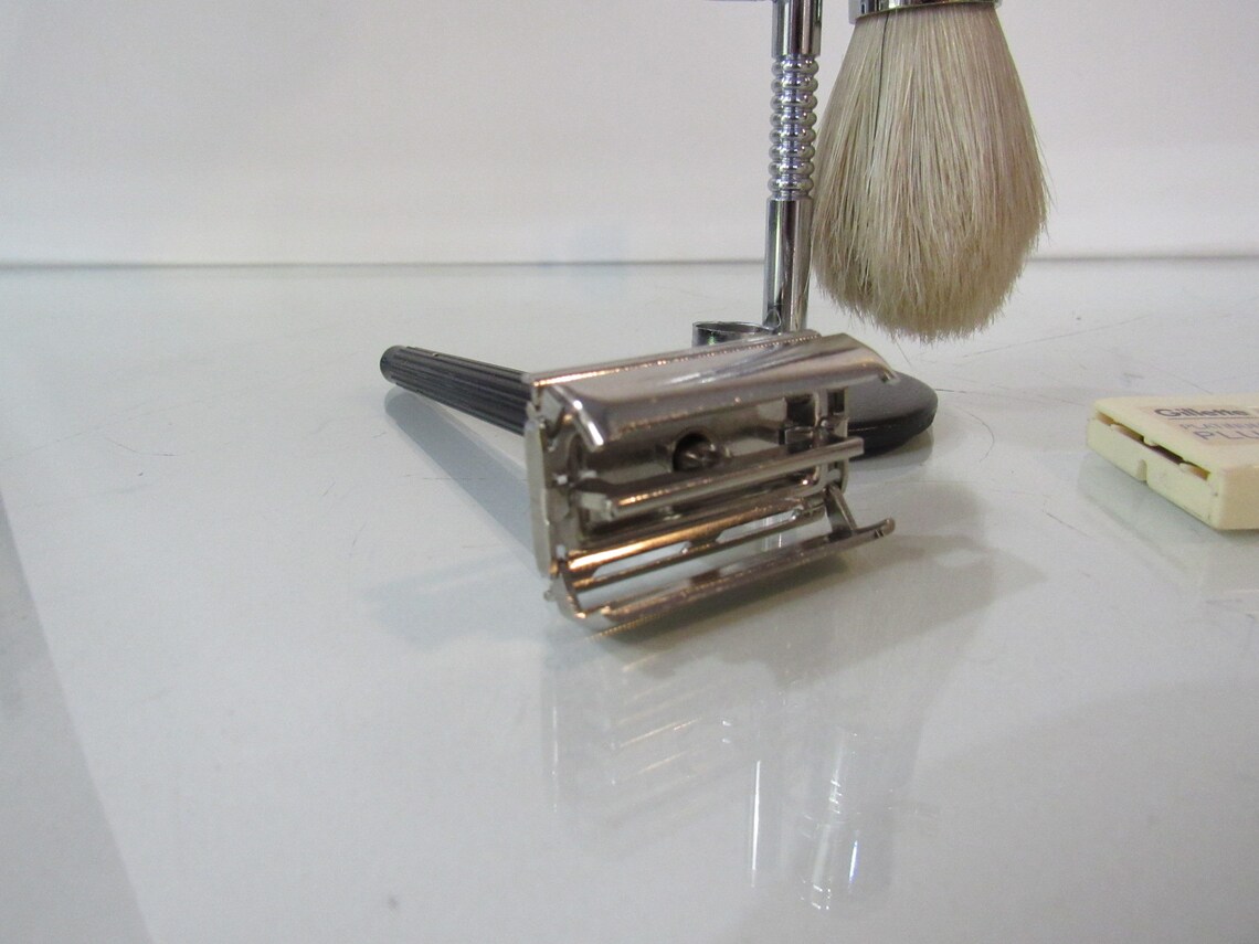 Chrome Safety Razor Stand W/ Gillette Razor and Shaving Brush - Etsy