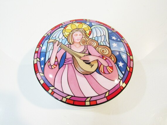 Jewelry Storage Mikasa Herald ~Angel~ Jewelry Box by Dan Scannell ...