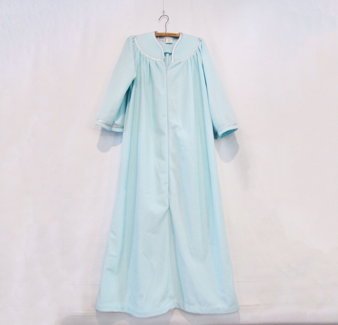 Pastel Blue Fleece Housecoat Small Medium Quilted Collar W/ Zipper ...