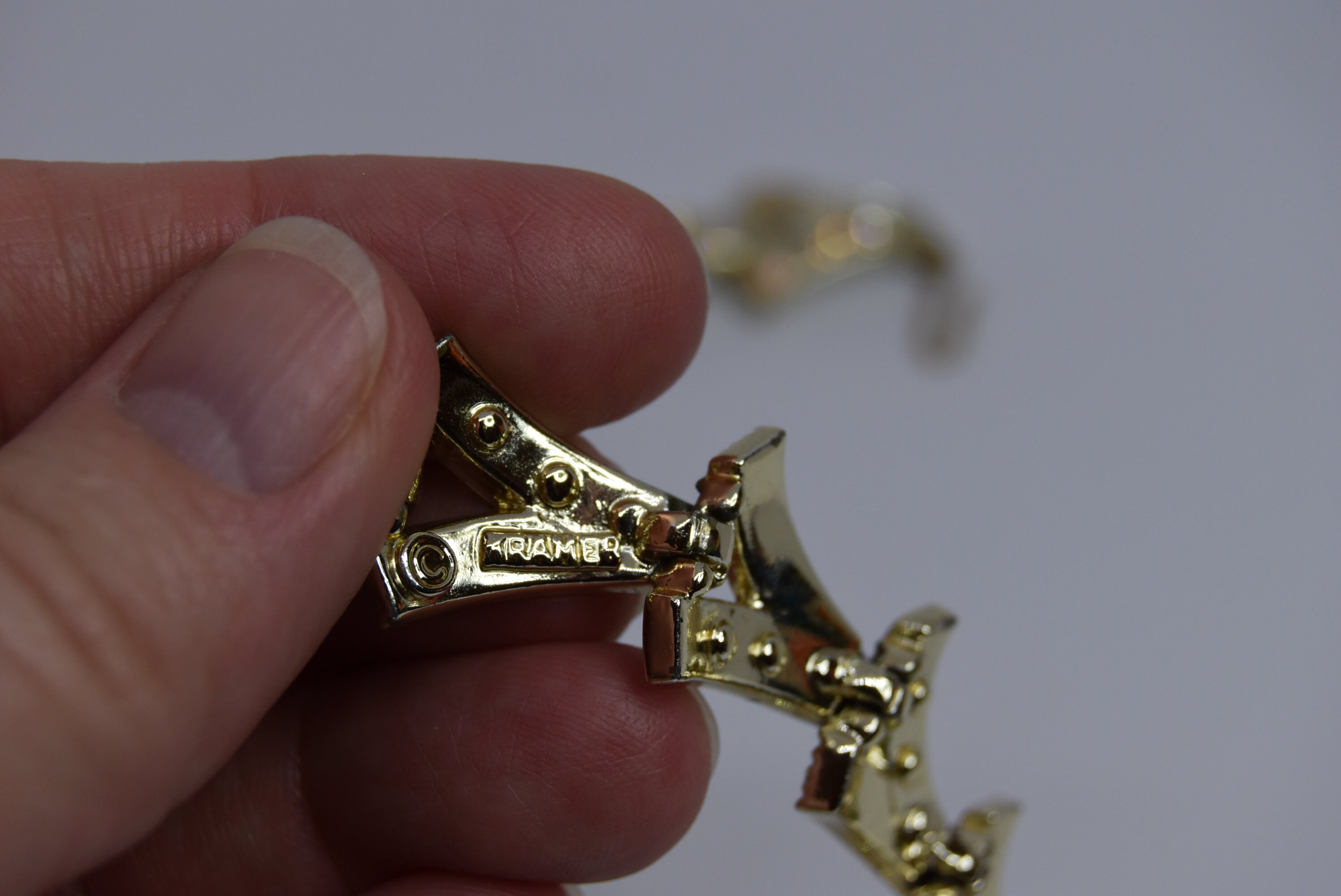 Vintage Kramer Rhinestone collar aurora Borealis oro tono gargantilla ...