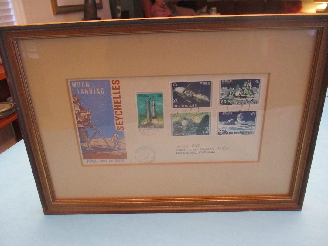 1969 APOLLO 11 MOON LANDING Commemorative Postage Stamps From ...