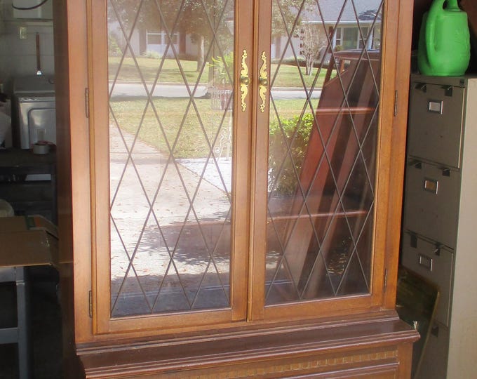 1984 Ethan Allen Classic Manor Bookcase: Nutmeg Glass Cabinet - Etsy