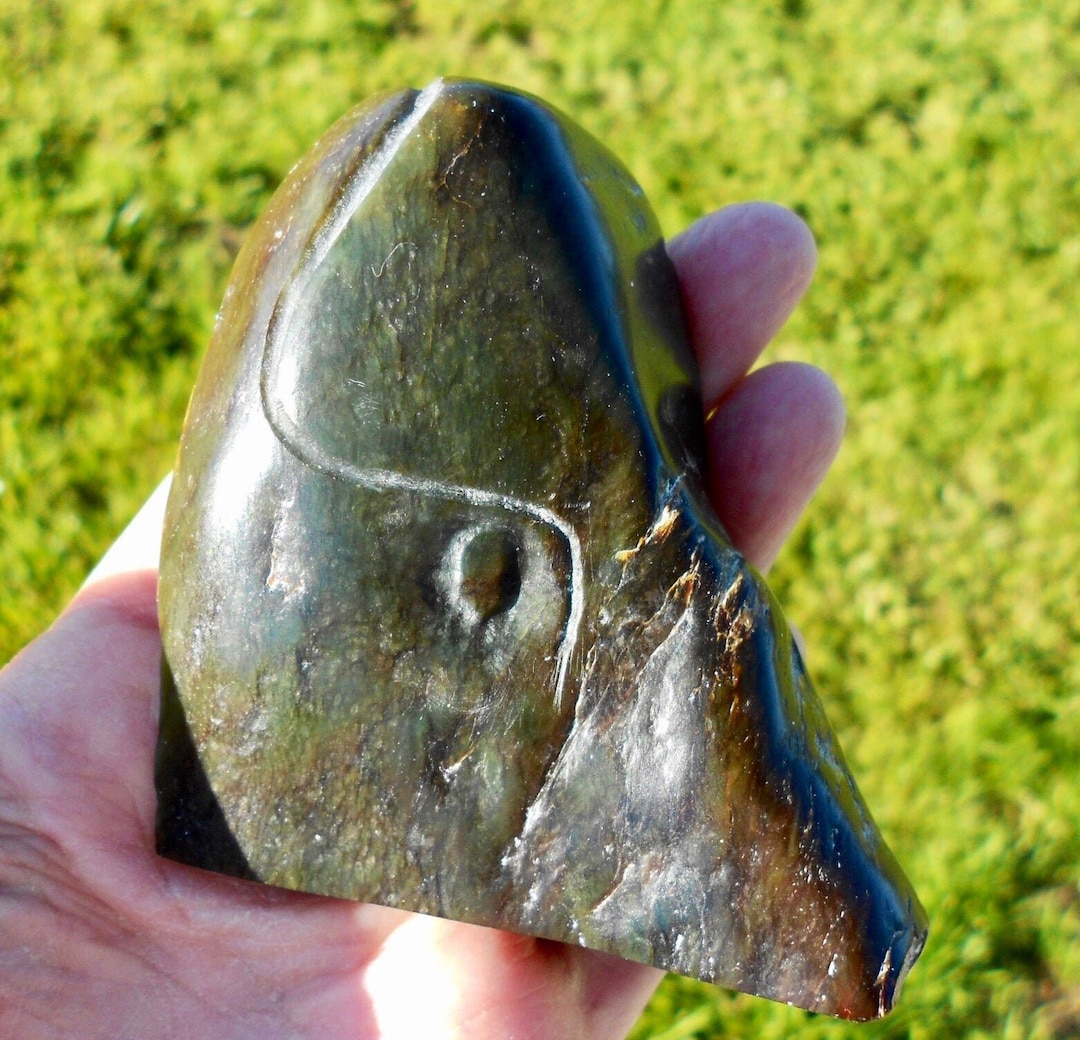 Big Sur JADE WHALE Carvinggreen Nephrite & Brown Vulcan Jade216 Grams78 ...