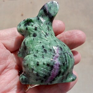 RUBY in ZOISITE RABBIT Carving* Aka Anyolite*56 Mm Tall X 34 X 41*113.6 ...
