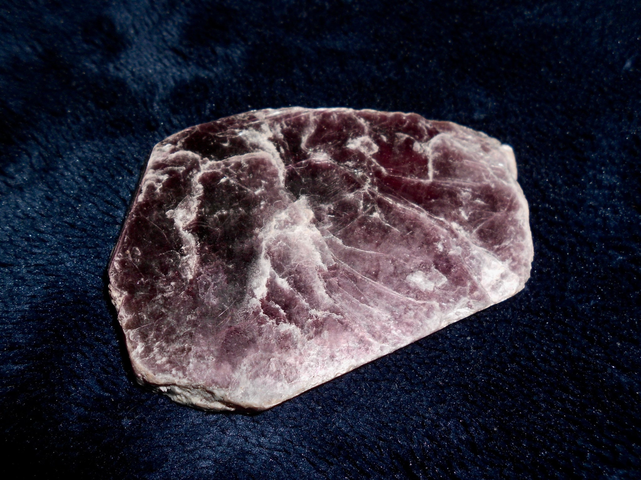 Hexagonal CRYSTAL of Lithium rich Lilac LEPIDOLITE MICACalms | Etsy