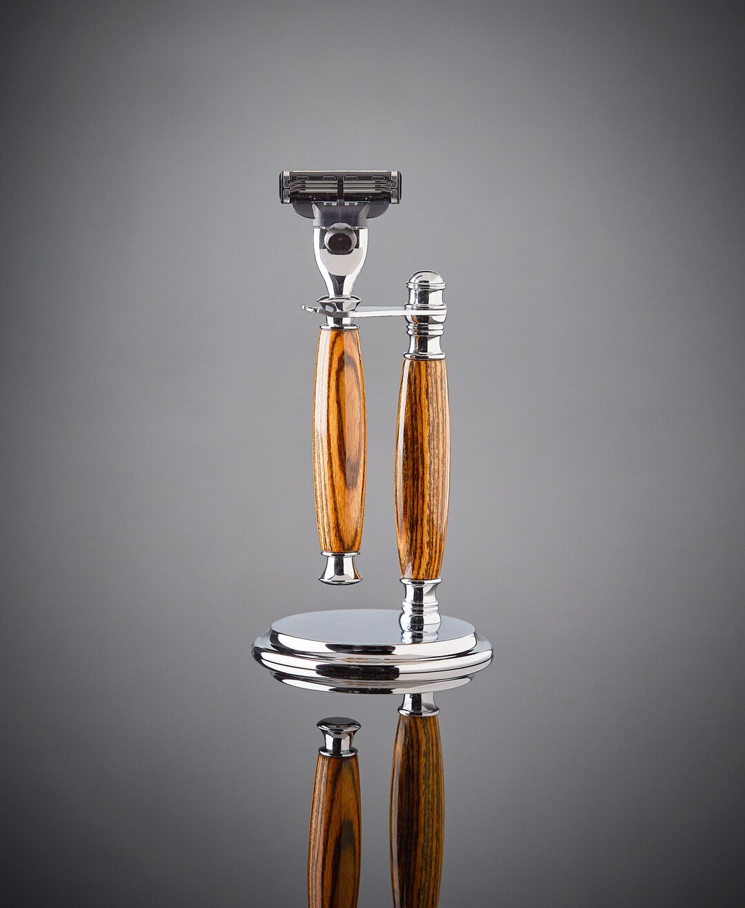 Tiger Wood Razor Shaving Set With Metal Stand - Gillette Fusion Blade ...