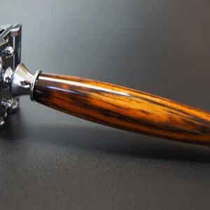 Safety Razor | Fits Double Edge Blades | Hand Turned Wood Handle | Wet ...