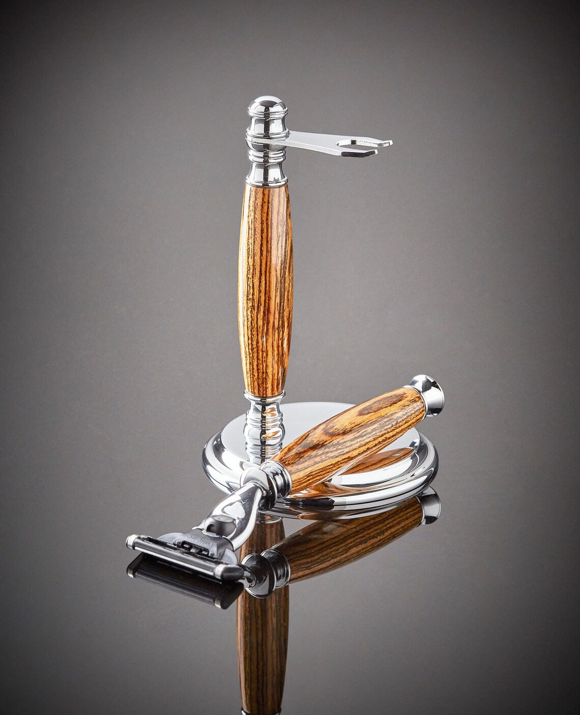 Tiger Wood Razor Shaving Set With Metal Stand - Gillette Fusion Blade ...