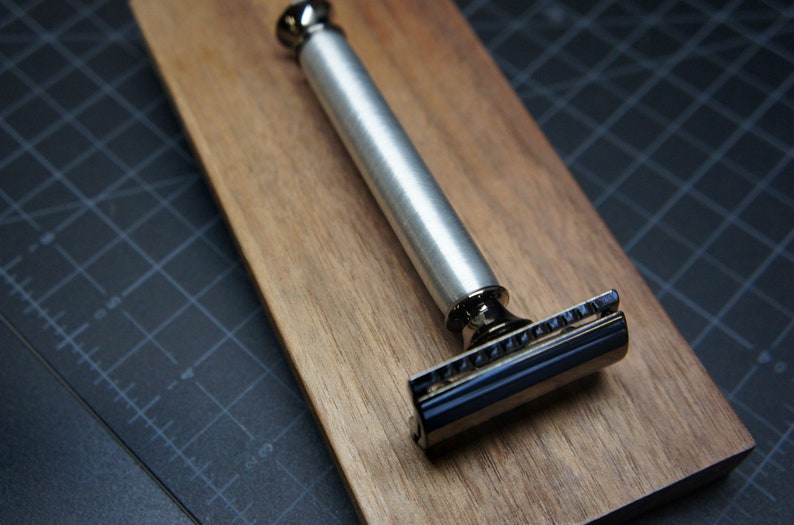 Double Edge Safety Razor Made From Brushed Aluminum | Etsy