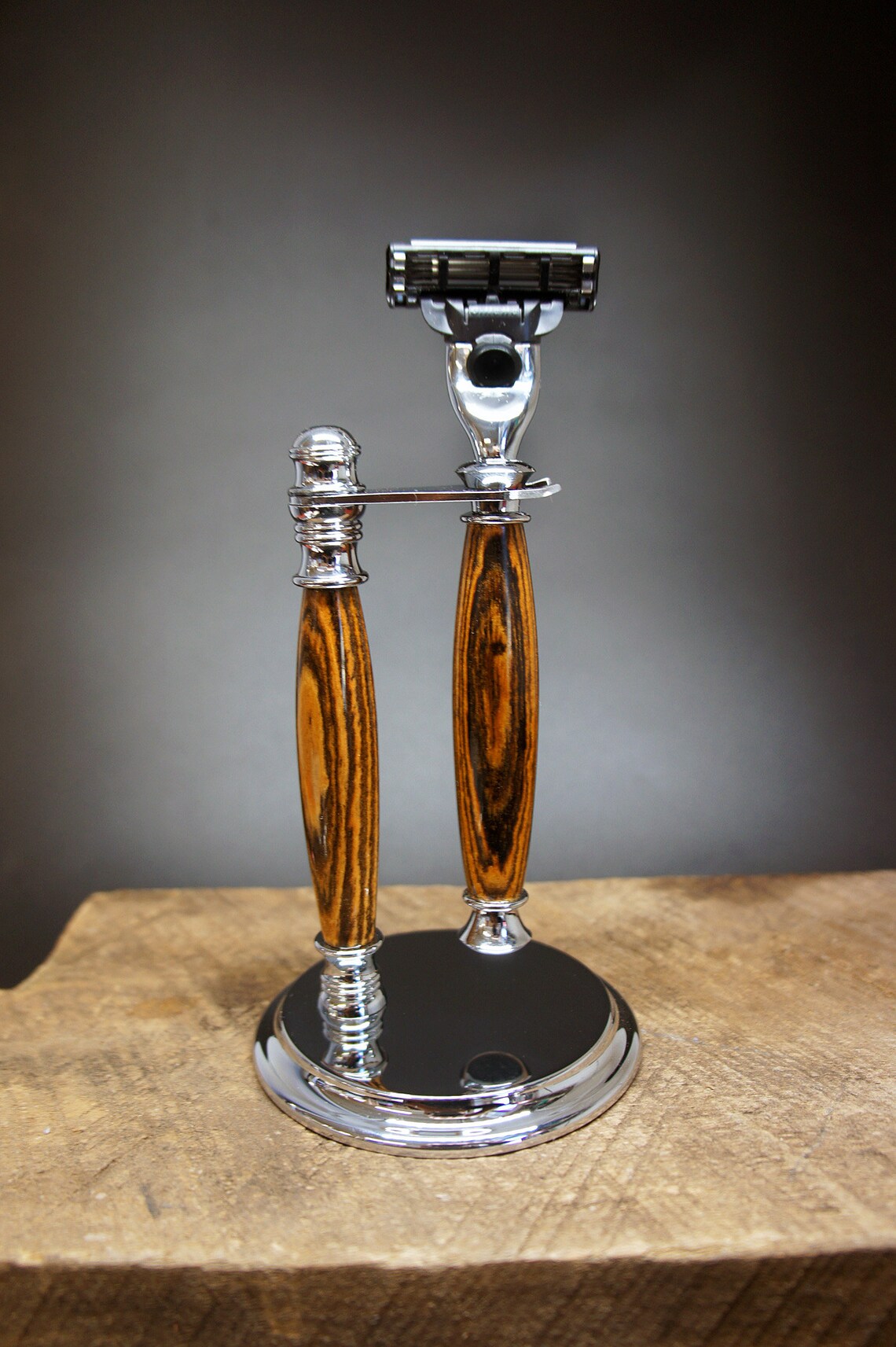 Tiger Wood Razor Shaving Set With Metal Stand - Gillette Fusion Blade ...