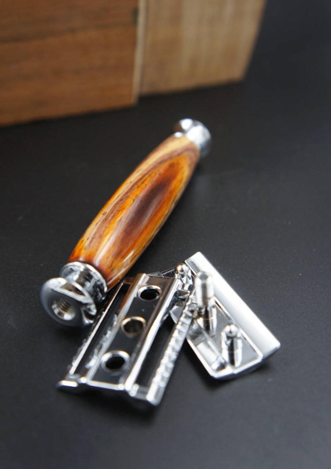 Safety Razor | Fits Double Edge Blades | Hand Turned Wood Handle | Wet ...