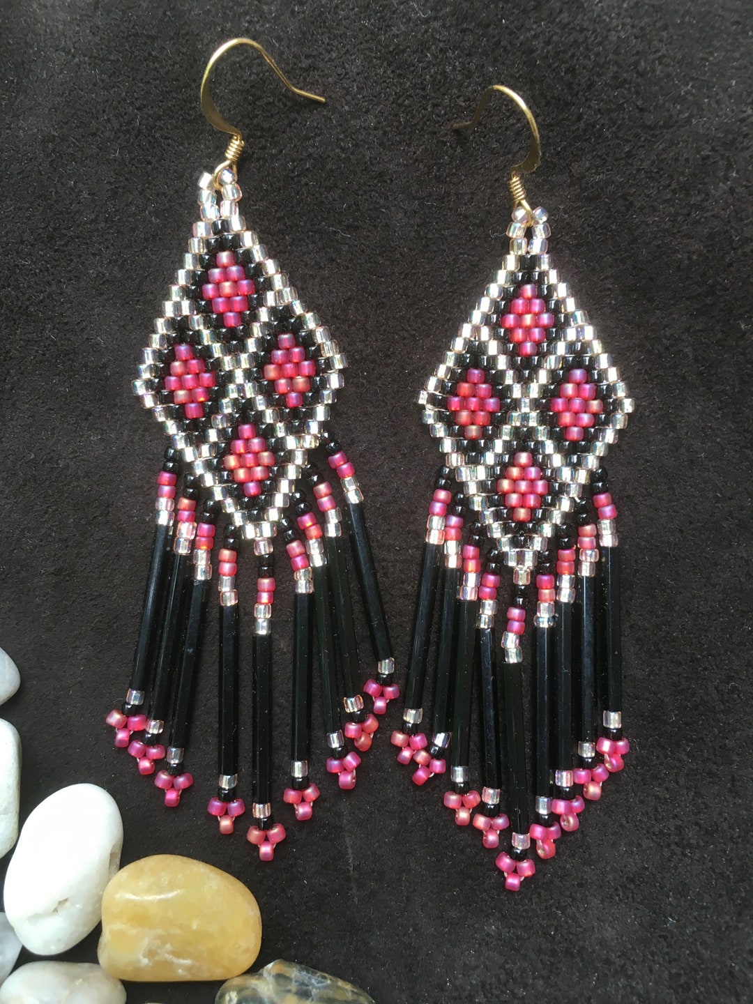 Native American Style Diamond Shaped Beaded Earrings in Black With Hot ...