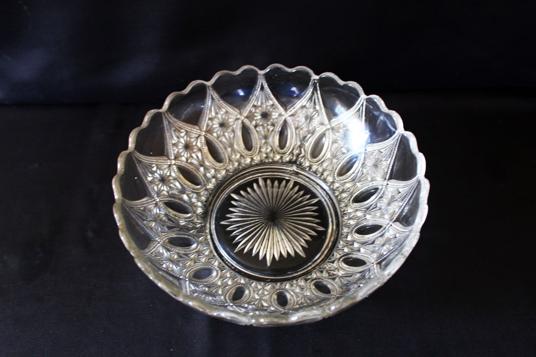 Large Vintage Glass Bowl, Pressed Glass Serving Bowl, Embossed Heart ...
