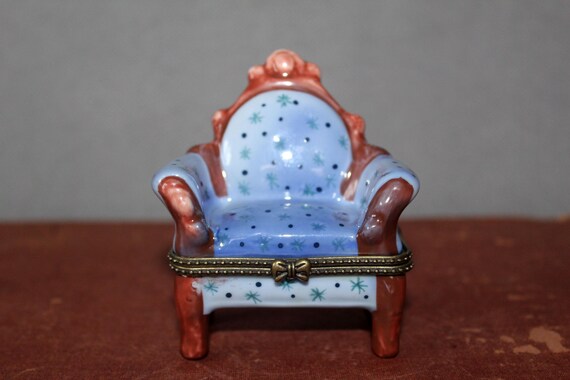 Vintage porcelain queen throne box, king throne trink… - Gem
