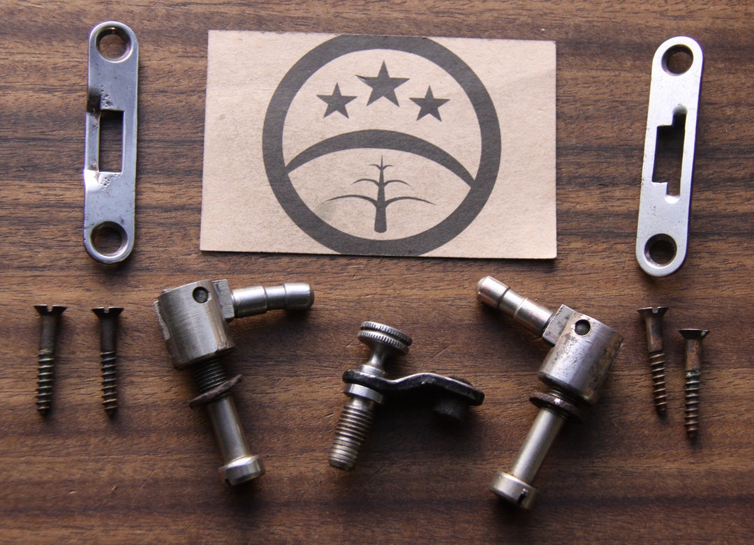 Singer Sewing Machine Set of Retention Catch Hinges & Metal Locking ...