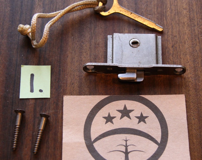 Lock , Key and Screws From A Singer Sewing Machine Bentwood Case Lot 1 ...