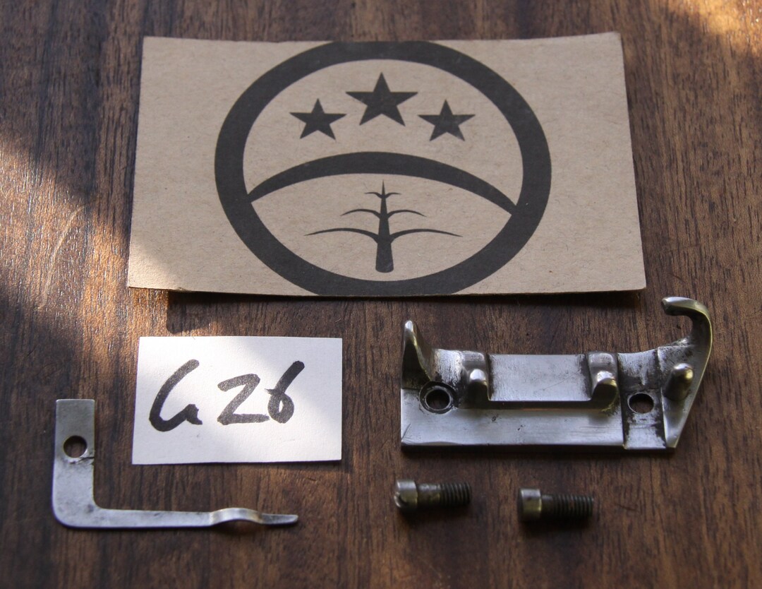 Singer 12K New Family Fiddlebase Sewing Machine Boat Shuttle Caddy ...