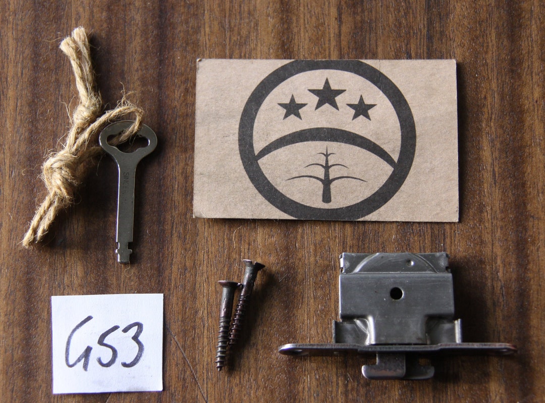 Lock , Key and Screws From A Singer Sewing Machine Bentwood Case - Lot ...