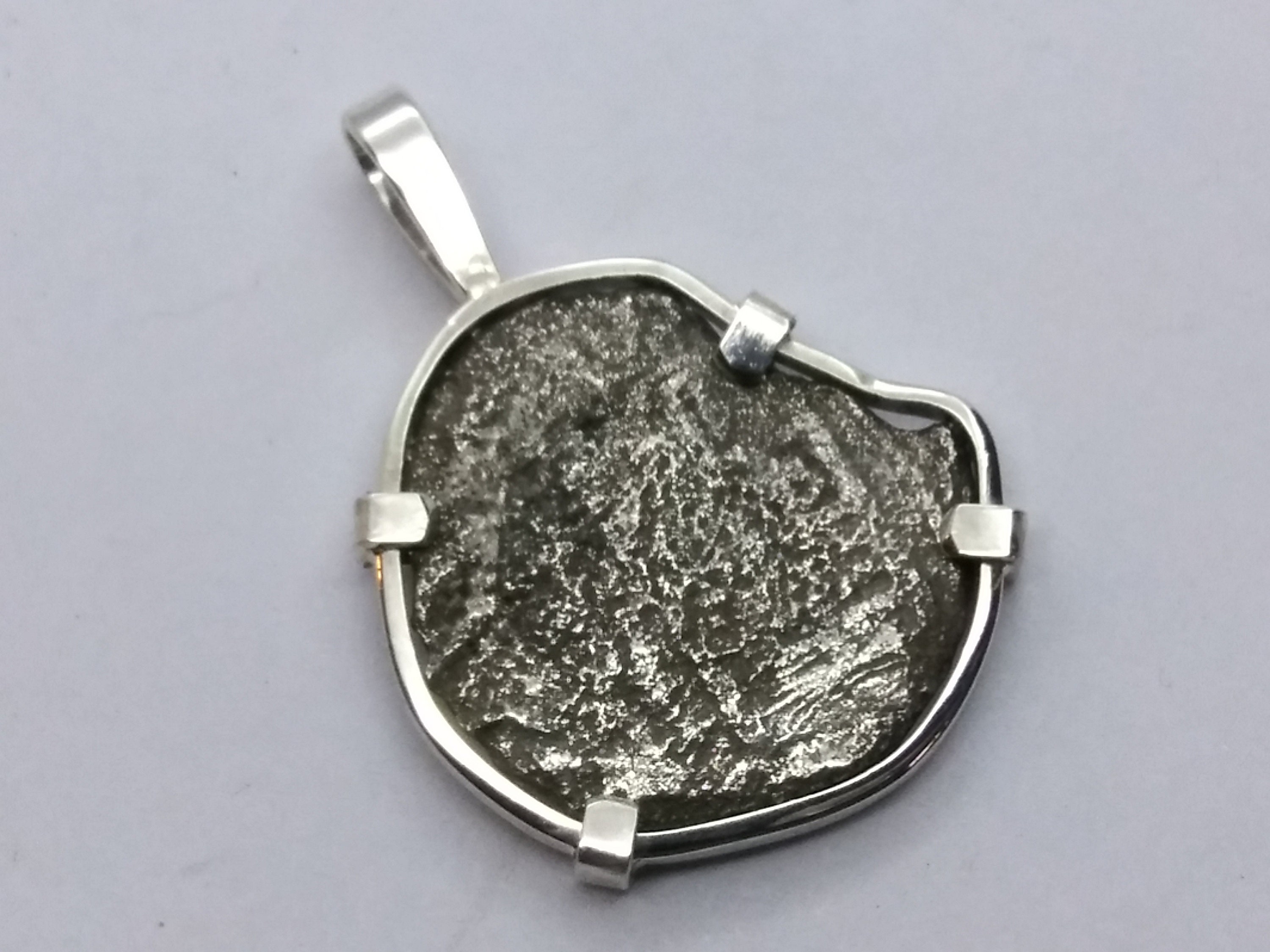 Sterling silver coin bezel For larger coins Odd shape coins | Etsy