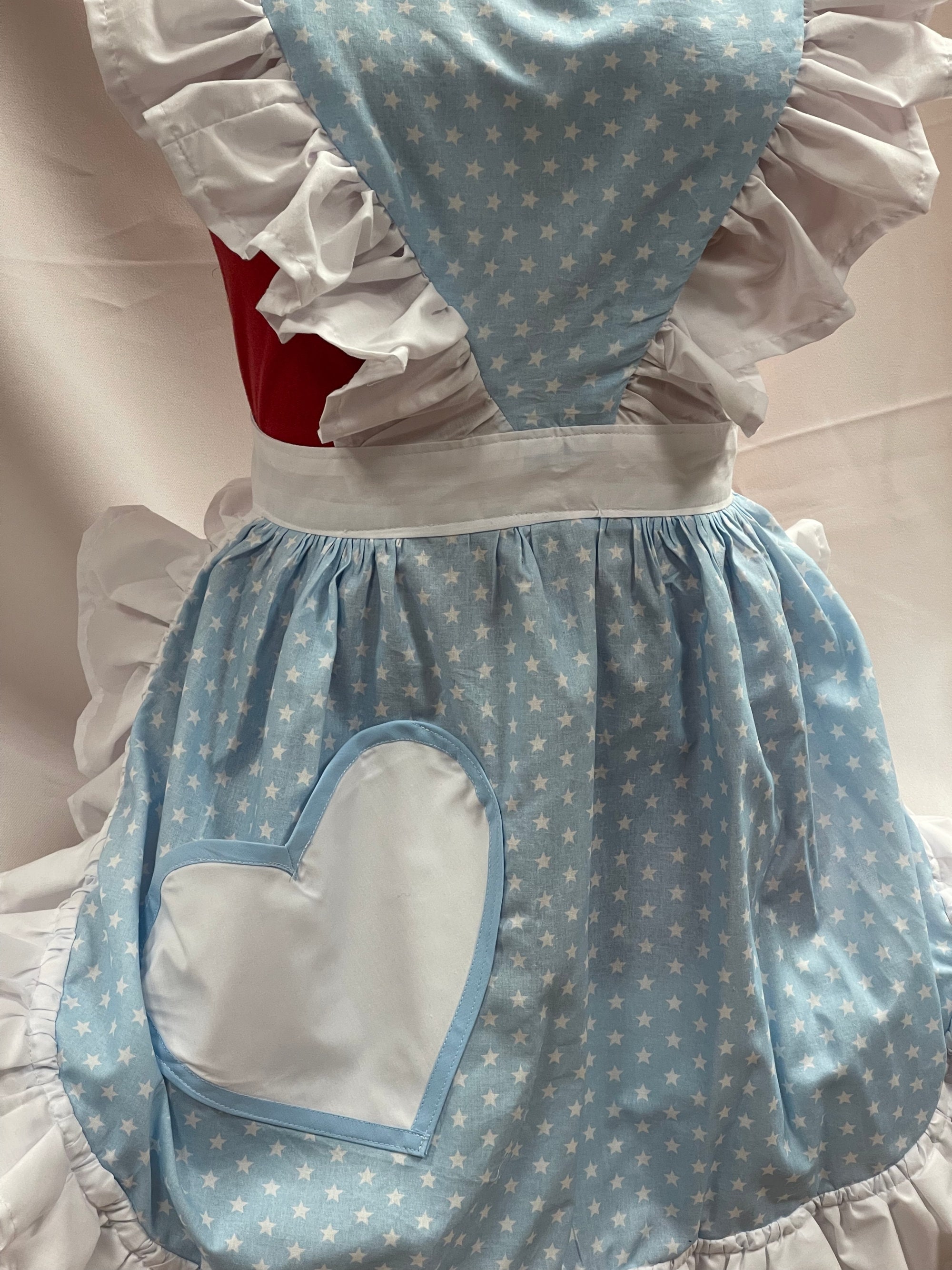 Retro Vintage 50s Style Full Apron / Pinny With Heart Shaped Top and ...