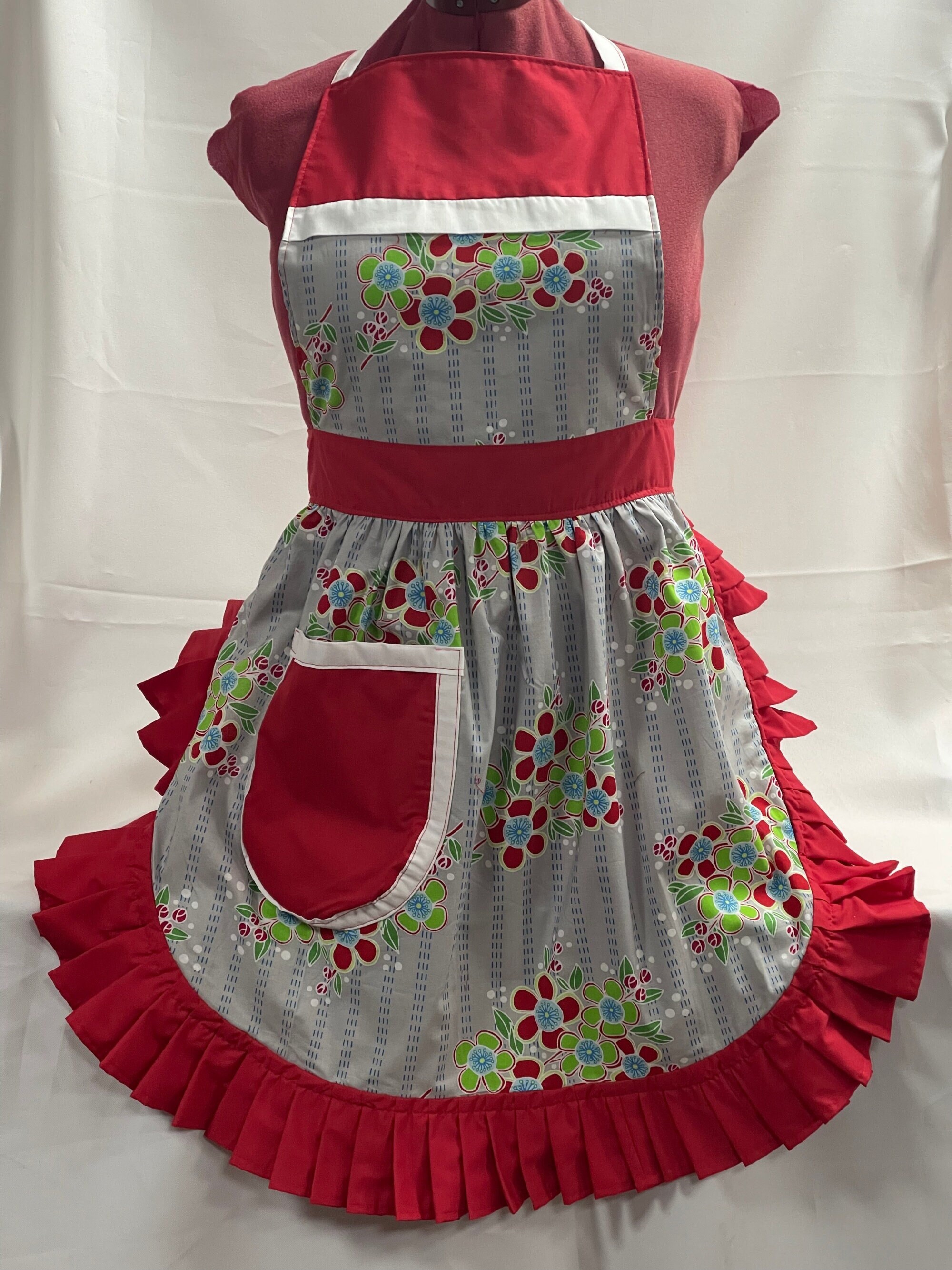 Retro Vintage 50s Style Full Apron / Pinny Flowers on Grey - Etsy