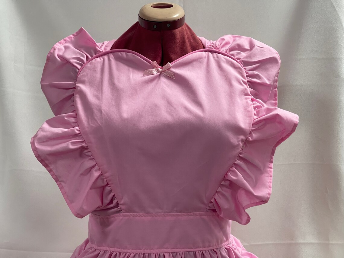 Retro Vintage 50s Style Full Apron / Pinny With Heart Shaped Top and ...