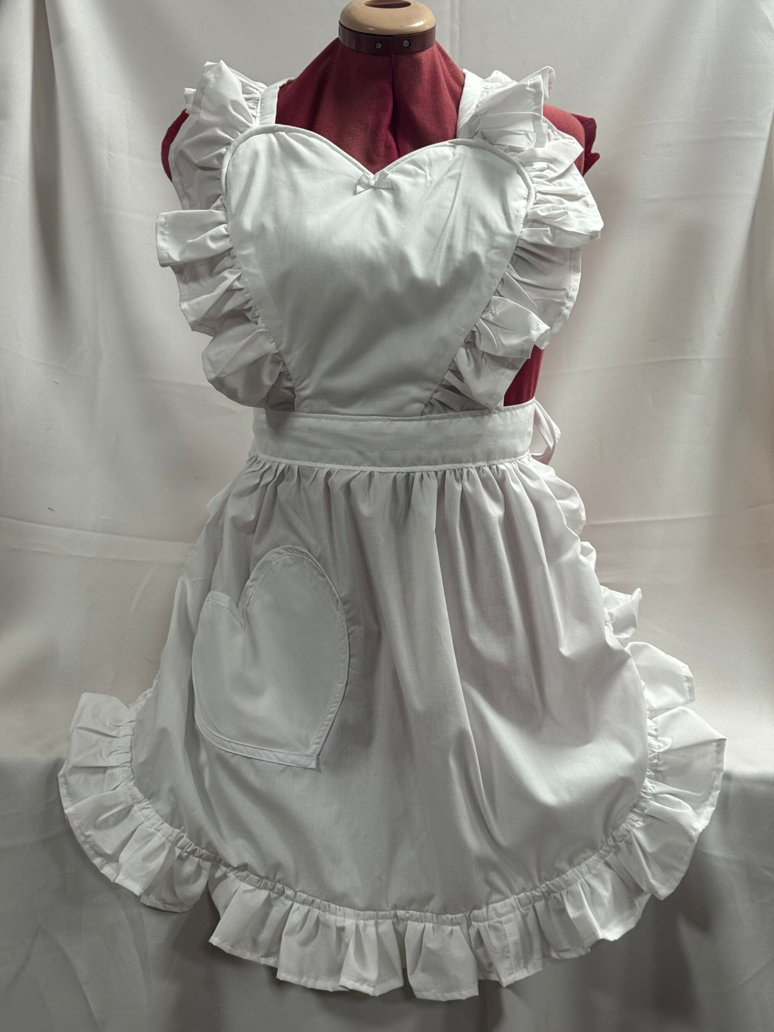 Retro Vintage 50s Style Full Apron / Pinny With Heart Shaped Top and ...
