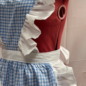 Retro Vintage 50s Style Full Apron / Pinny With Heart Shaped Top and ...