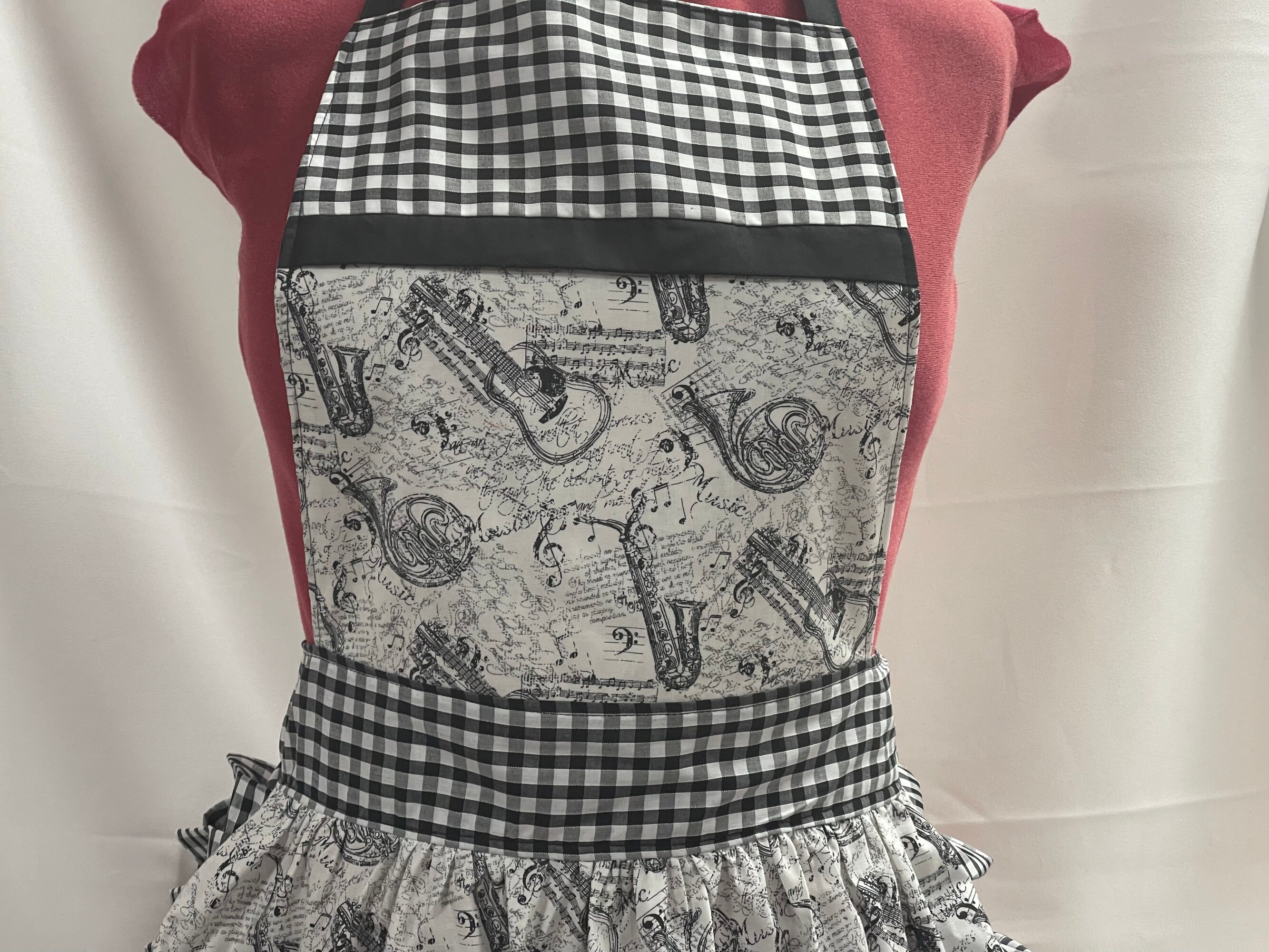 Retro Vintage 50s Style Full Apron / Pinny - Musical on Cream With ...