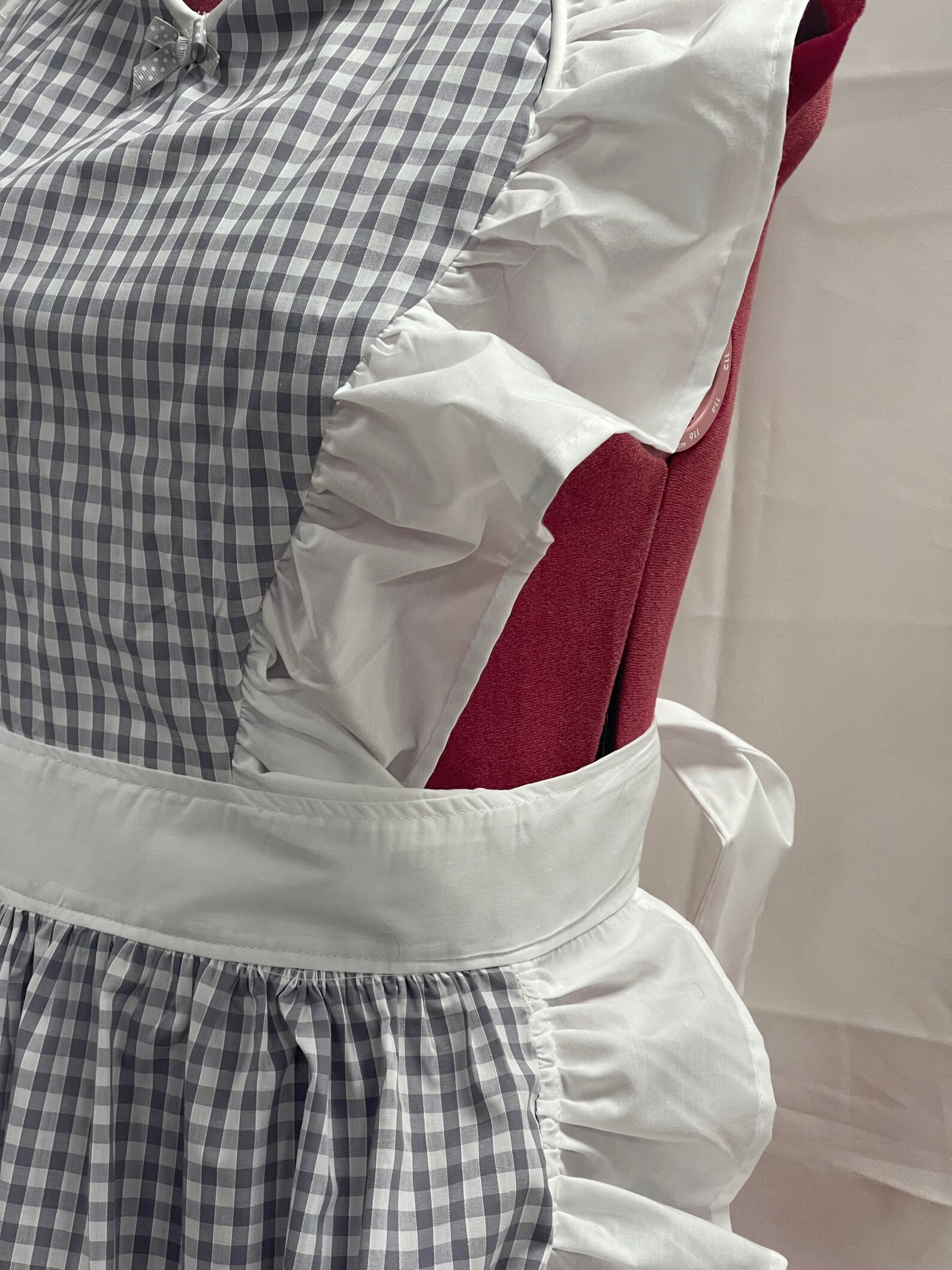 Retro Vintage 50s Style Full Apron / Pinny With Heart Shaped Top and ...