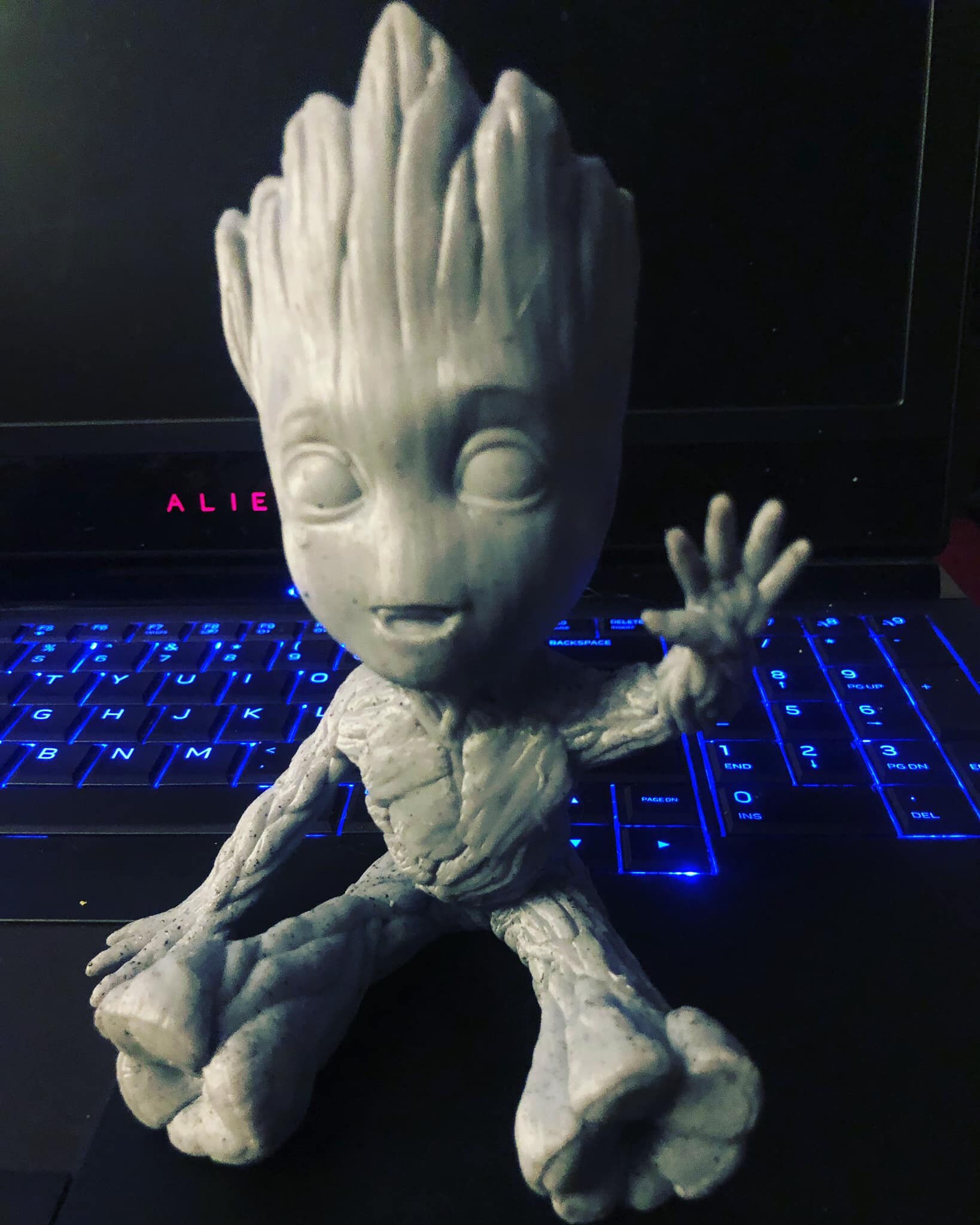 Baby Groot Desk Buddy - Etsy